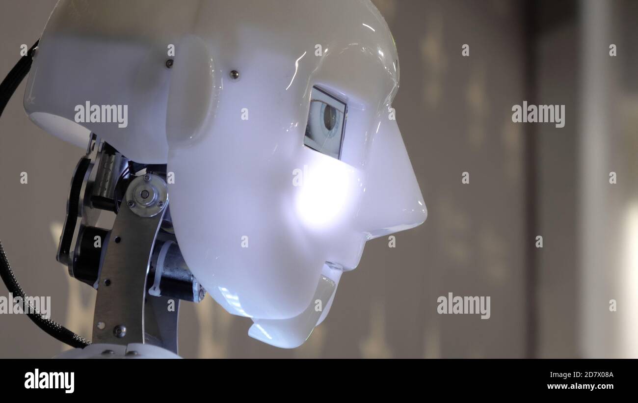 Tête De Robot Banque d'image et photos - Alamy