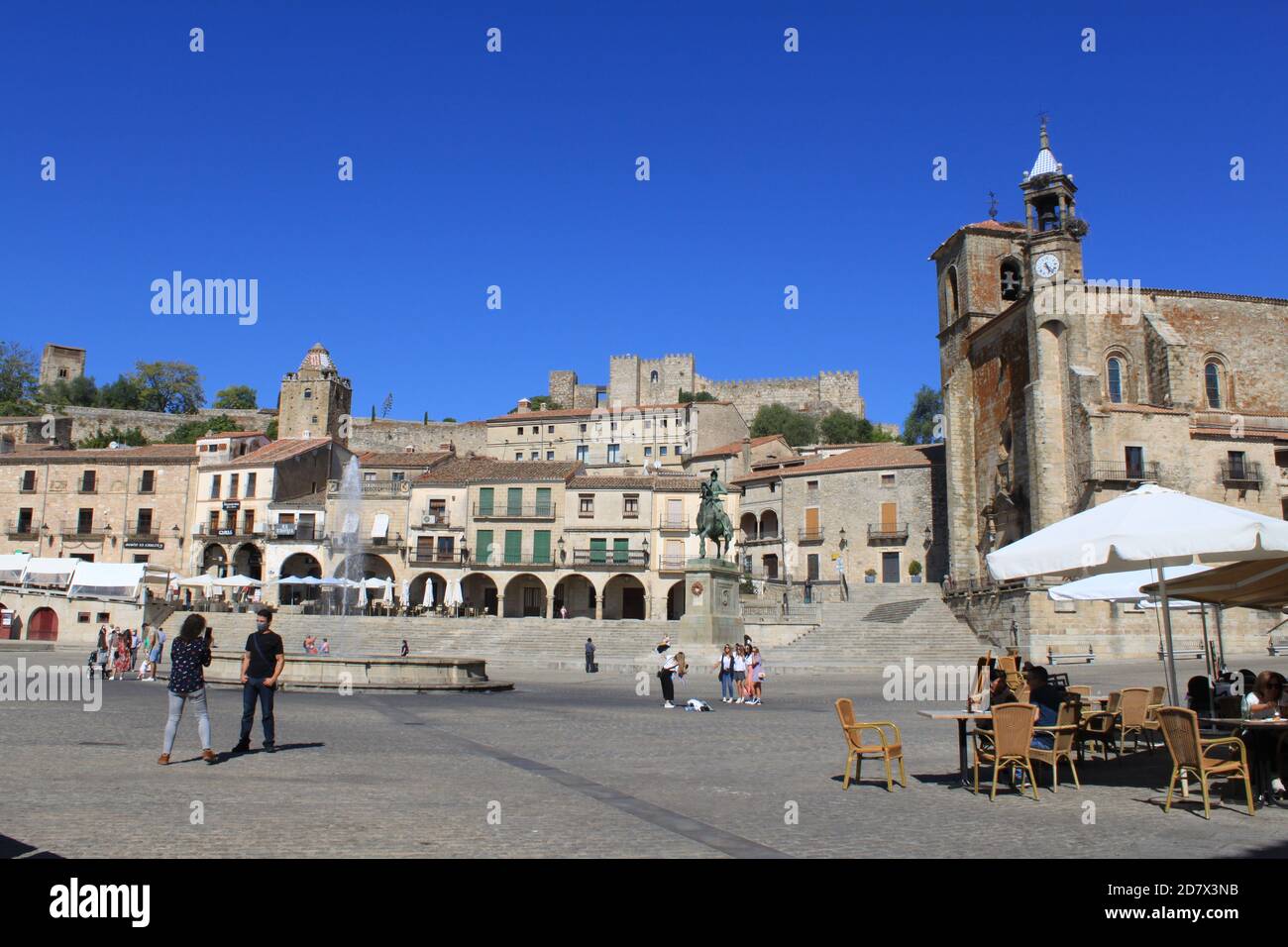 Plaza Mayor de Trujillo (Espagne). Le conquérant du Pérou, Francisco ...