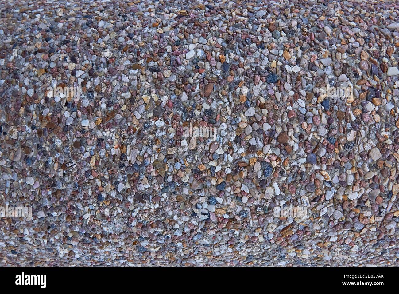 texture de pierres dans une clôture en béton de couleur claire, pierre ...
