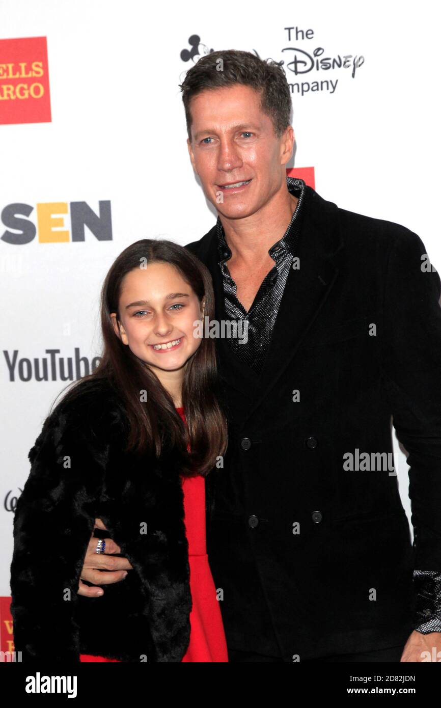 Ava bozzi Banque de photographies et d’images à haute résolution - Alamy