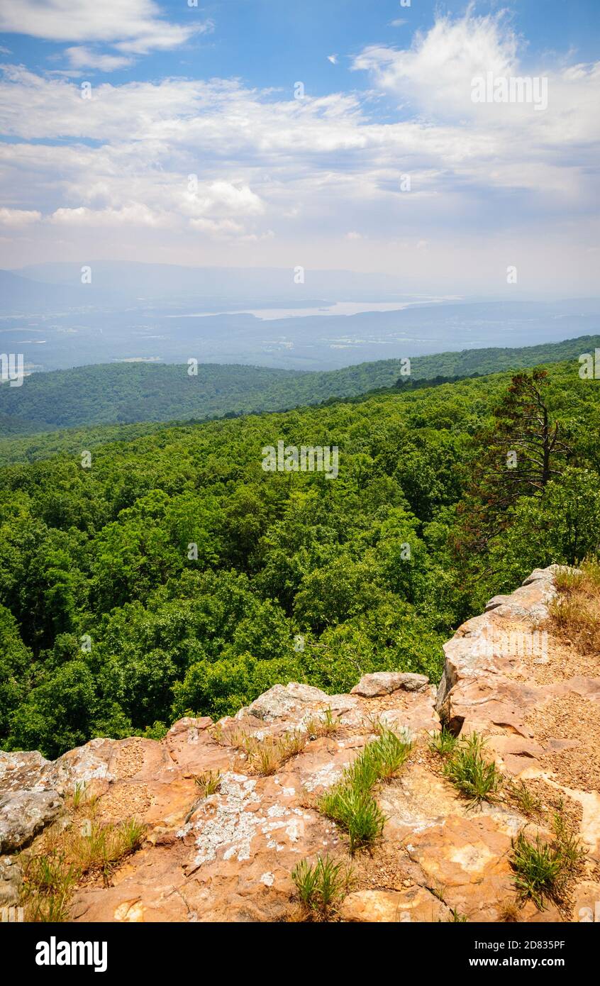 Mount magazine Banque de photographies et d’images à haute résolution ...