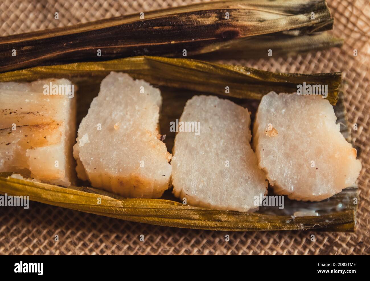 Dessert traditionnel brésilien. Bolo de tapioca (mane doido, pe de ...