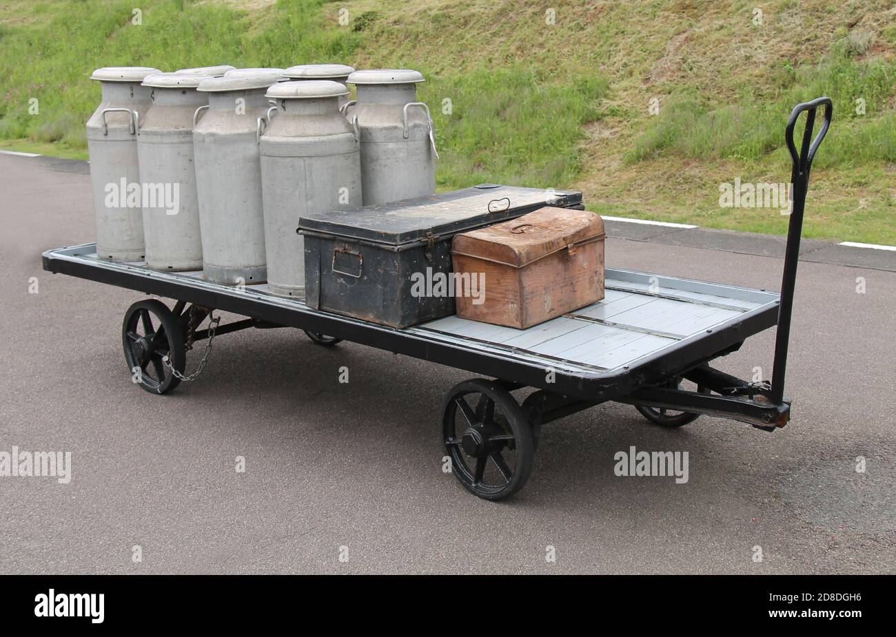 Chariot de gare Banque de photographies et d’images à haute résolution ...