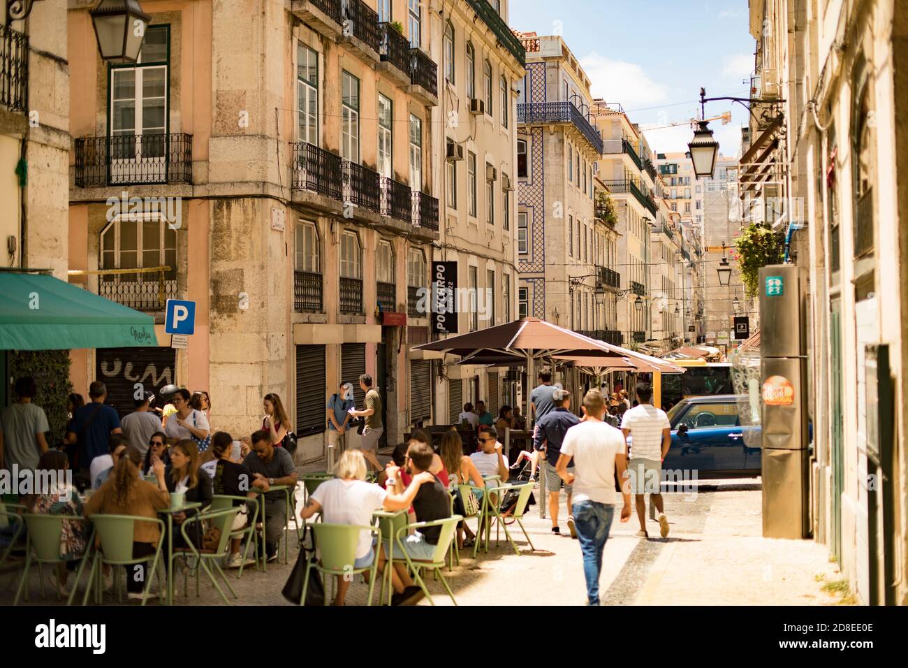 Rue Animée Banque d'image et photos - Alamy