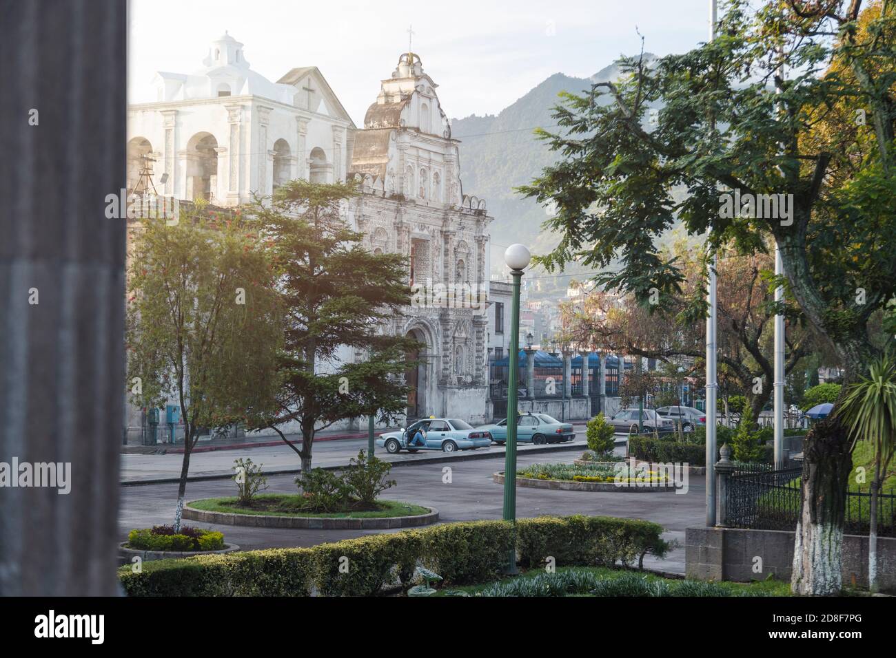 Cathédrale du Saint-Esprit de Quetzaltenango Guatemala - néo-classique ...