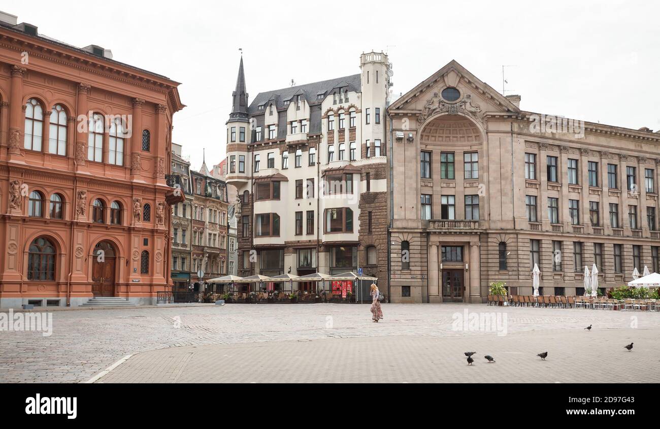RIGA, LETTONIE - 22 juillet 2011 : architecture de la vieille ville de ...