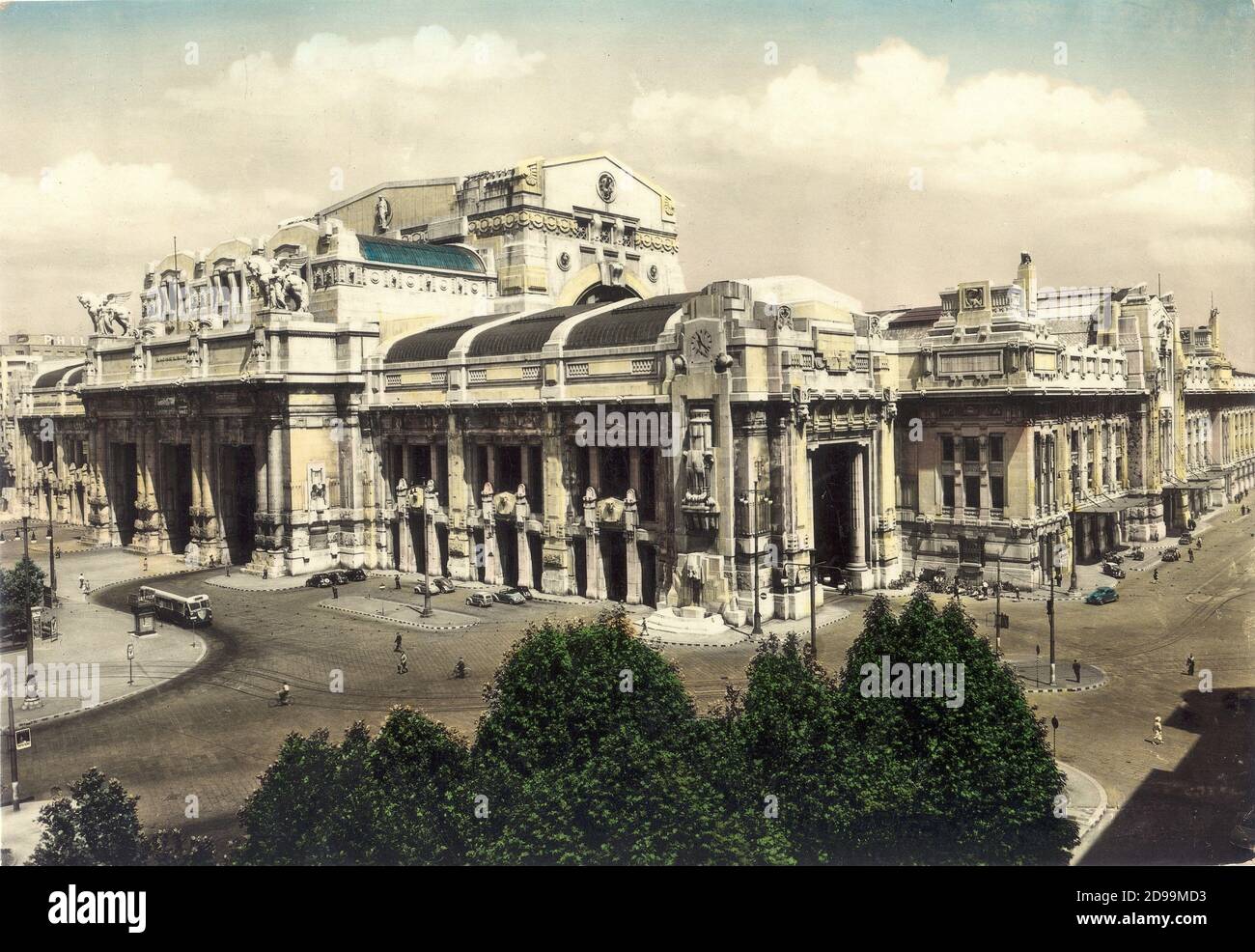 Edificio fascista italia Banque de photographies et d’images à haute ...