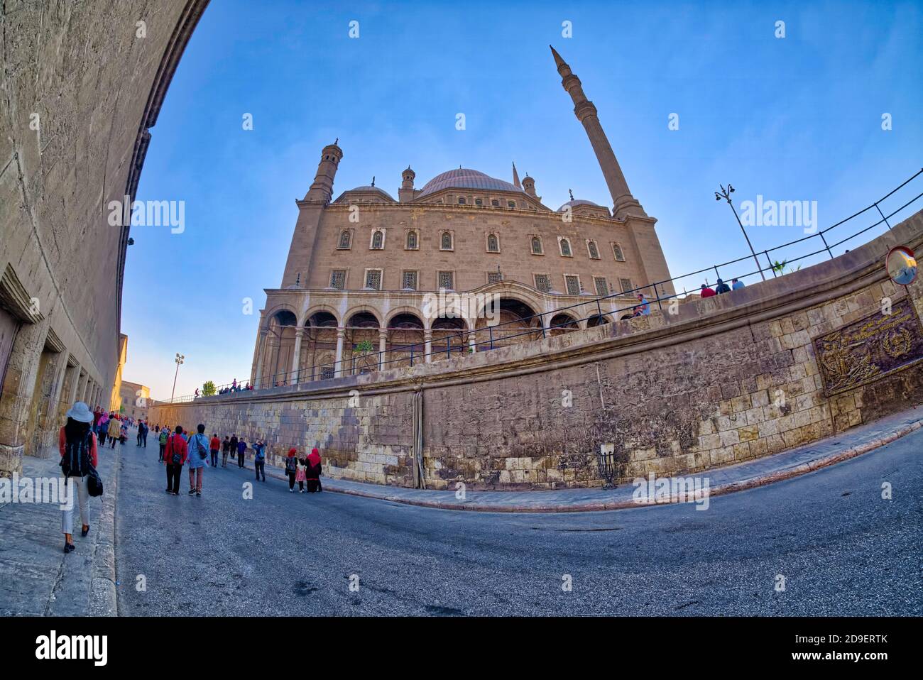 La Citadelle de Saladin du Caire est une fortification islamique ...