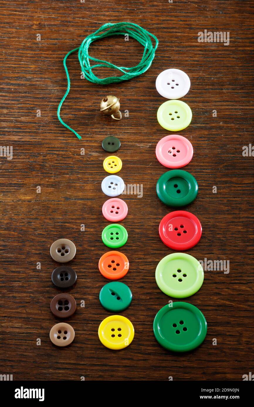 ÉTAPE 2. Faire un bouton décoration d'arbre de Noël. Organisez les ...