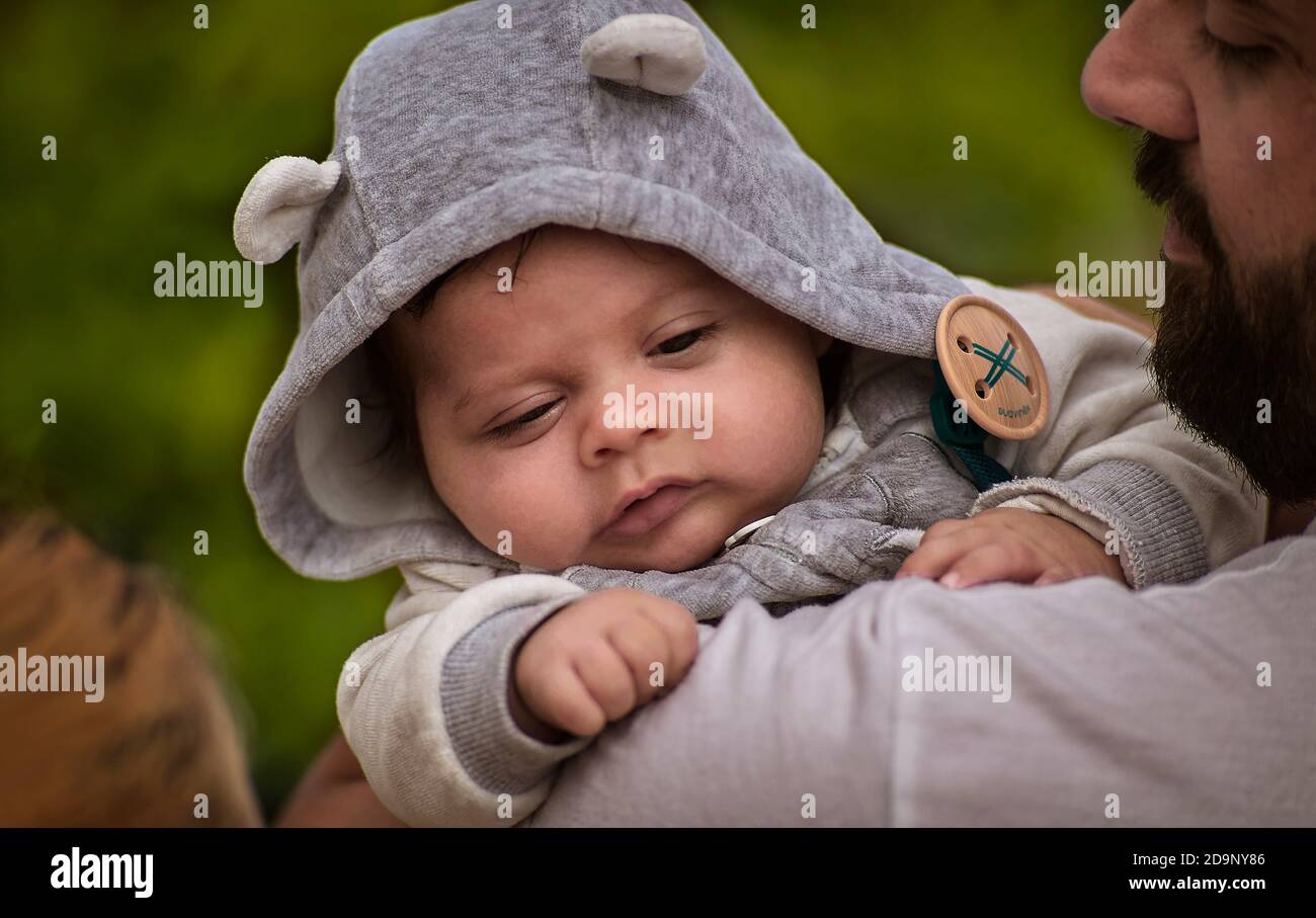 Tendresse entre garcon et fille Banque de photographies et d’images à ...