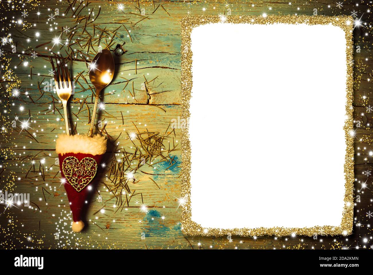 Menu de Noël, invitation à écrire en arrière-plan. De vieux couverts à ...