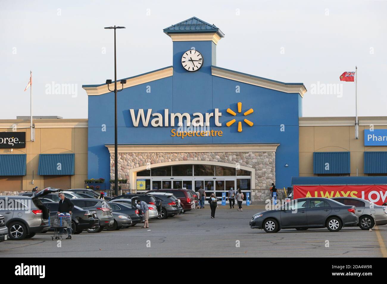 Walmart canadien Banque de photographies et d’images à haute résolution ...