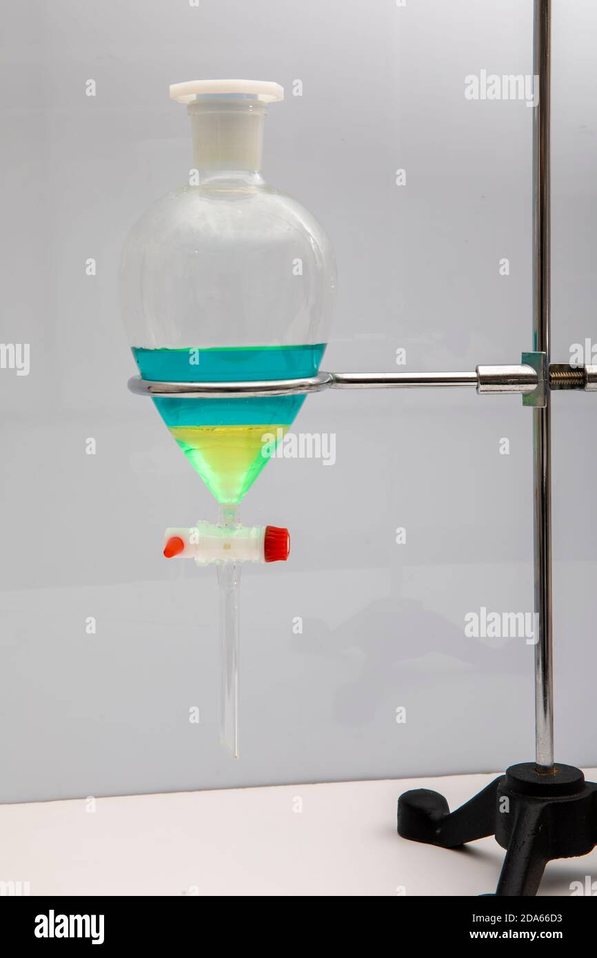 Microbiologie eau filtration Banque de photographies et d’images à ...