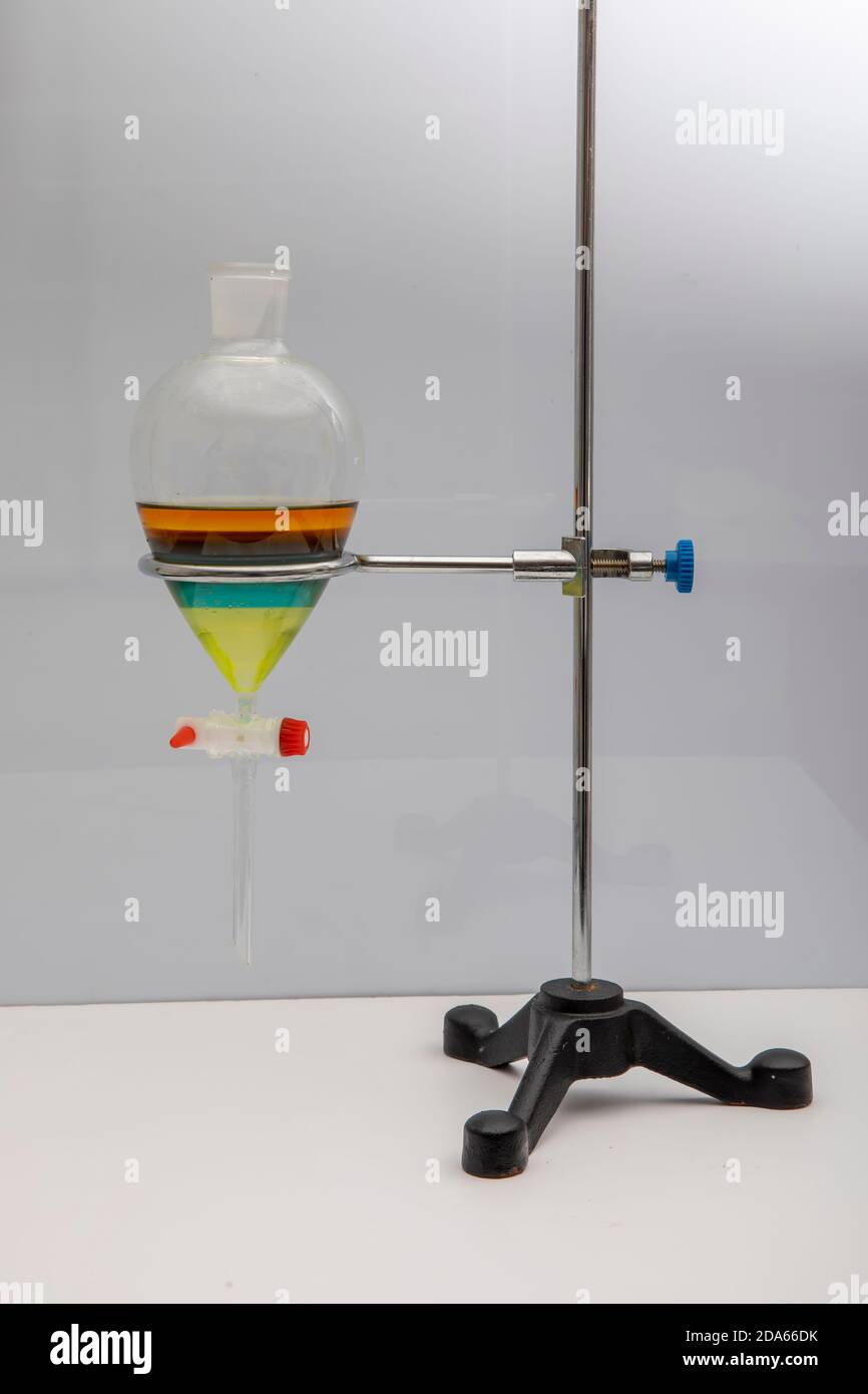 Microbiologie eau filtration Banque de photographies et d’images à ...