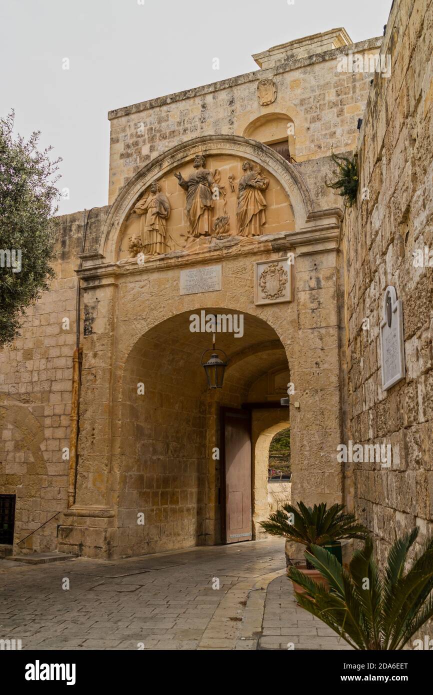 Mdina gate Banque de photographies et d’images à haute résolution - Alamy