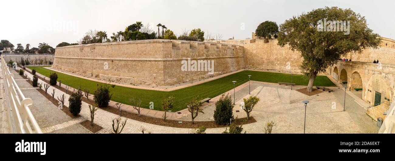Mdina gate Banque de photographies et d’images à haute résolution - Alamy