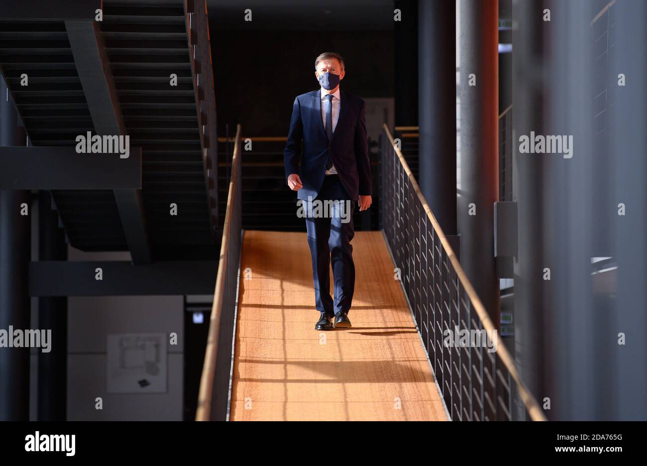04 novembre 2020, Saxe, Dresde: Matthias Rößler (CDU), Président du ...
