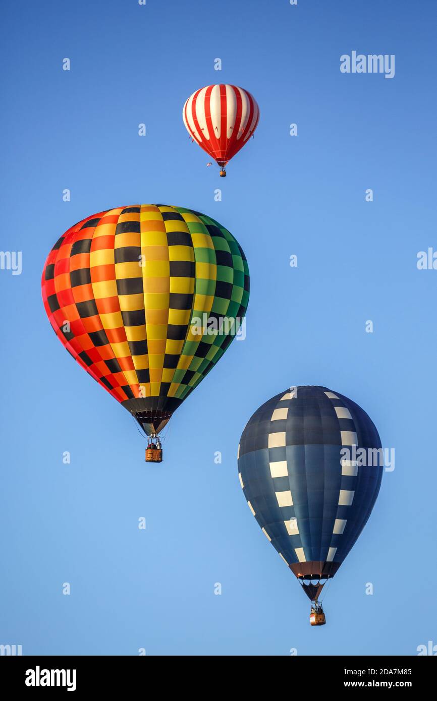 Ballons dans les airs Banque de photographies et d’images à haute ...