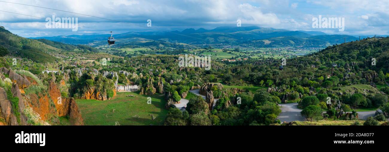 - Le Parc Naturel de Cabárceno, Teleférico, Penagos, vallée de Pisueña offre aux vacanciers un ...