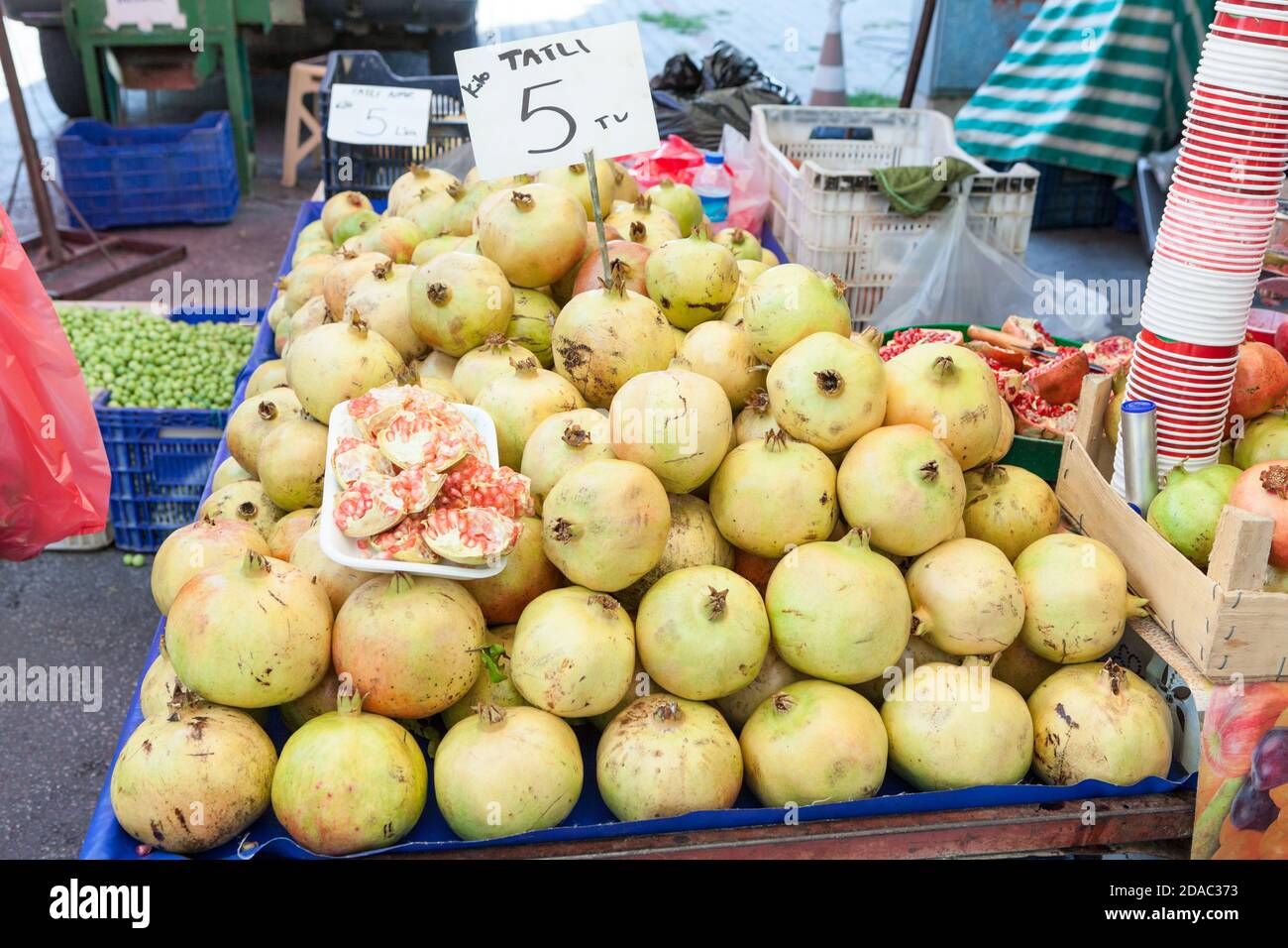 Fruits turcs Banque de photographies et d’images à haute résolution - Alamy