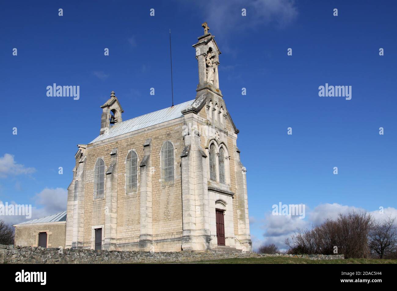 Mont brouilly Banque de photographies et d’images à haute résolution ...
