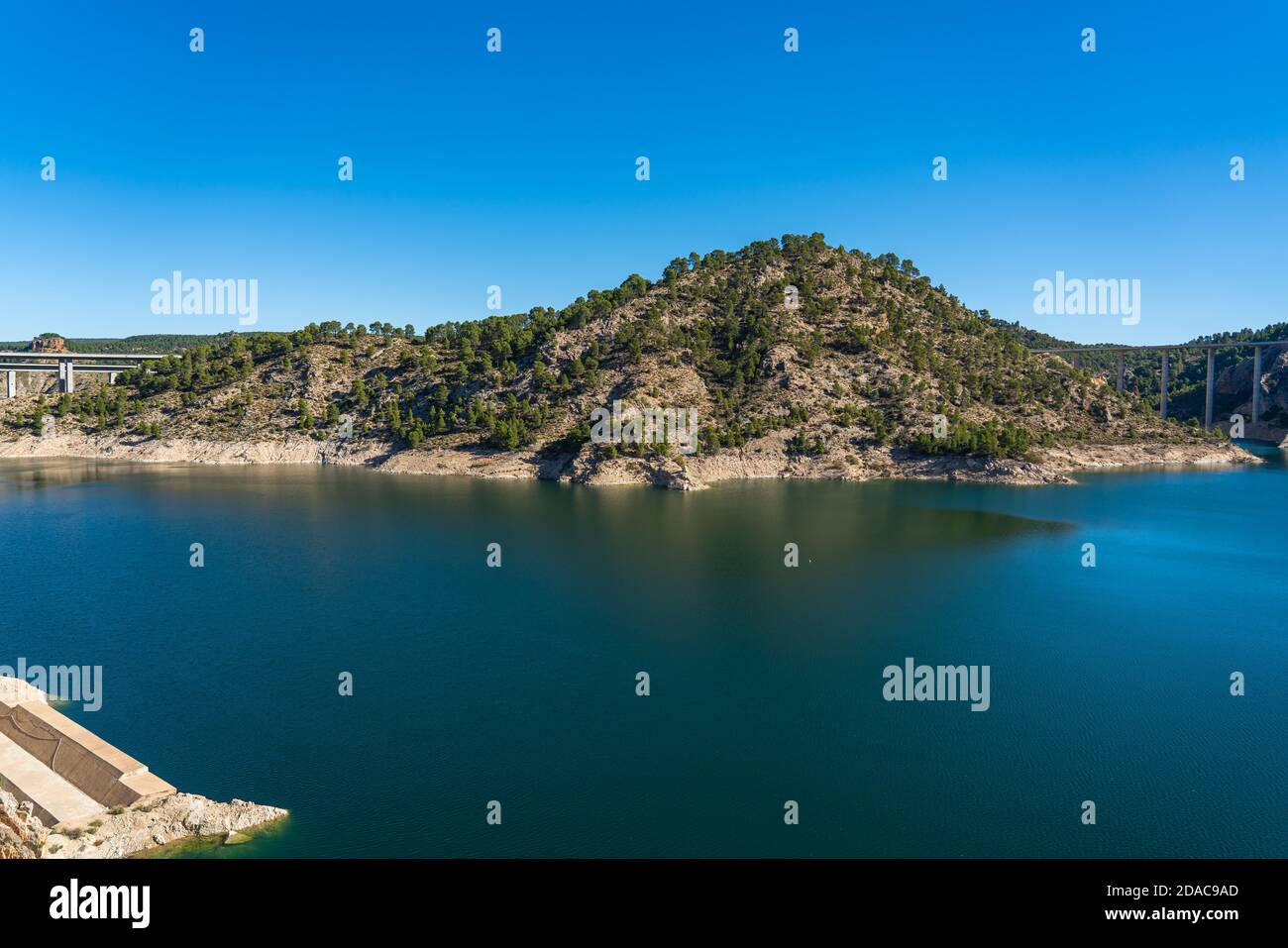 Barrage de contreras Banque de photographies et d’images à haute ...