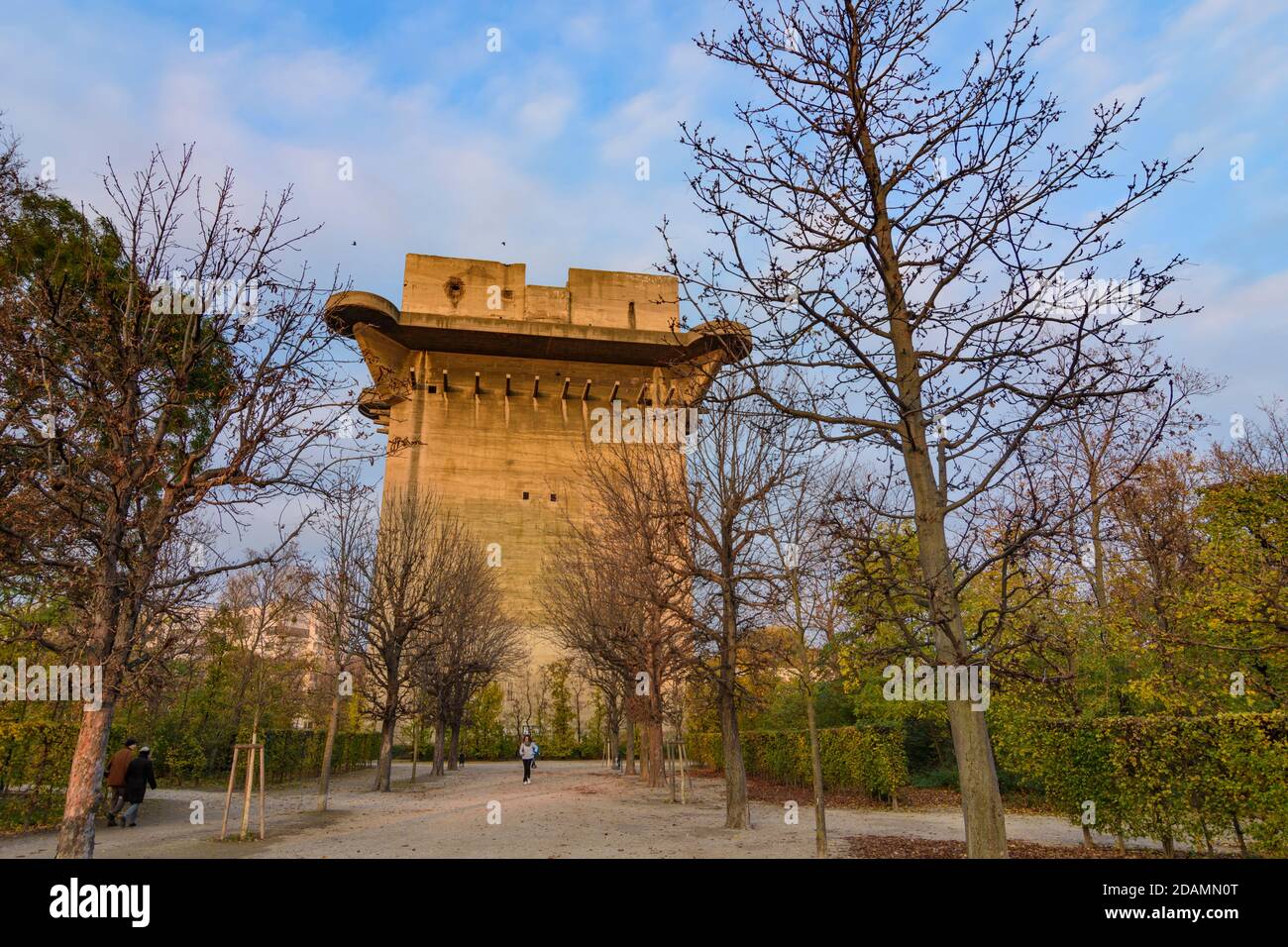 Tour de flak Banque de photographies et d’images à haute résolution - Alamy