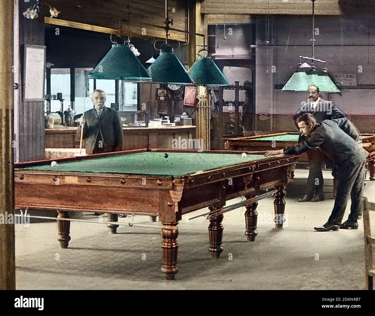 Snooker hall Banque de photographies et d’images à haute résolution - Alamy