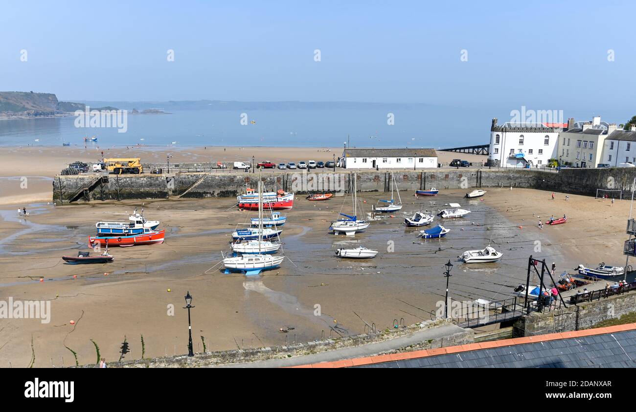 Tenby plage et port Banque de photographies et d’images à haute ...