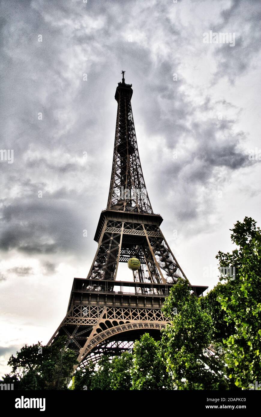 Le tour eiffel Banque de photographies et d’images à haute résolution ...