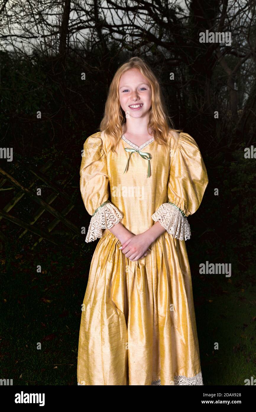 Pretty 12 Year Old Blonde Banque De Photographies Et Dimages à Haute