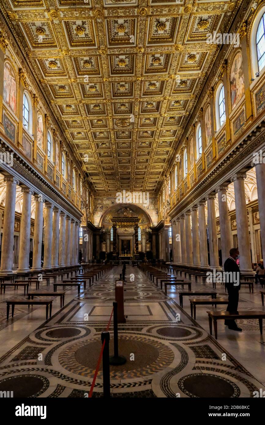 Détails de l'intérieur de la basilique papale di Santa Maria Maggiore ...