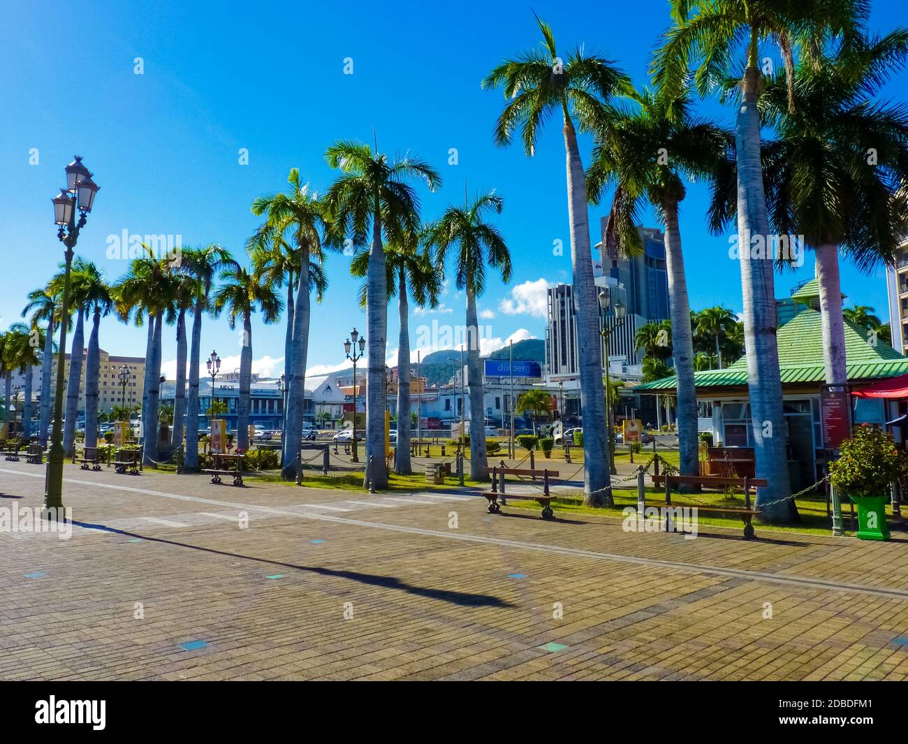 Port Louis, île Maurice - 19 juin 2014 : vue sur le front de mer de ...