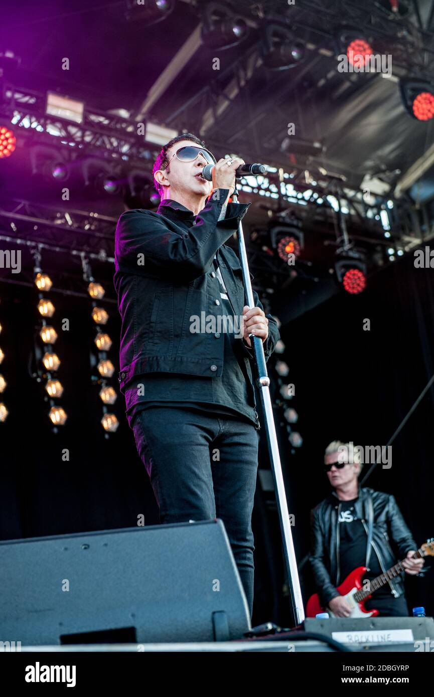 Soft cell singer marc almond Banque de photographies et d’images à ...