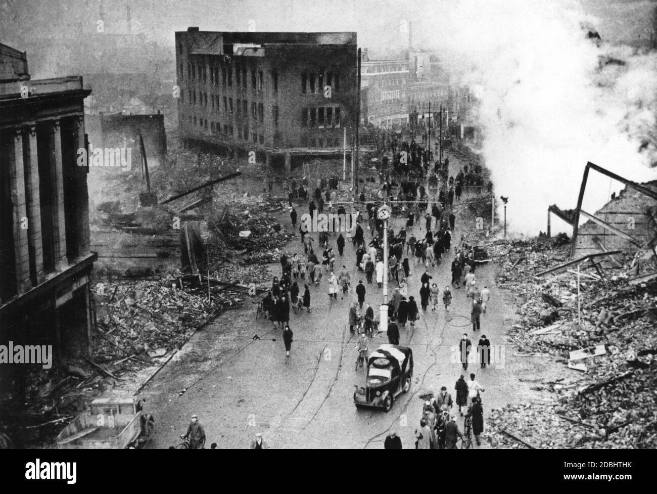 Bombardement de coventry Banque de photographies et d’images à haute ...