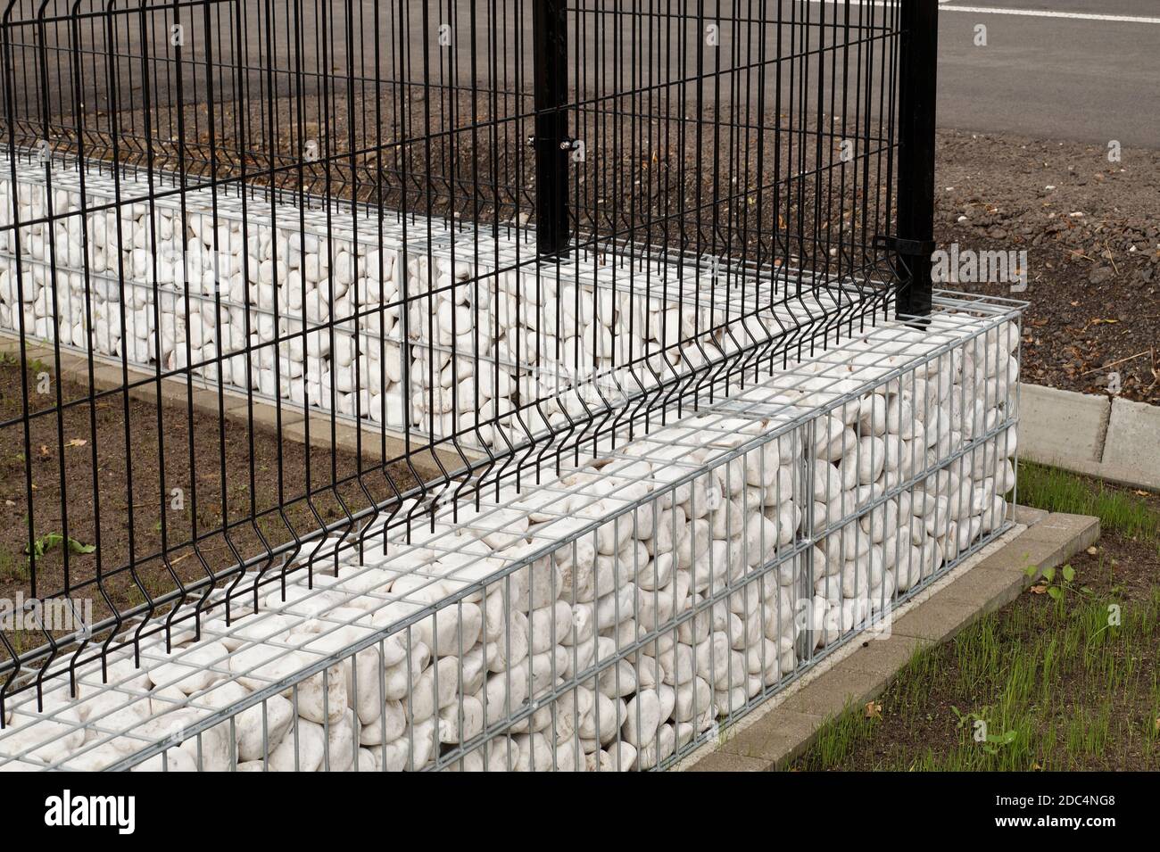 Paniers gabions remplis Banque de photographies et d’images à haute ...