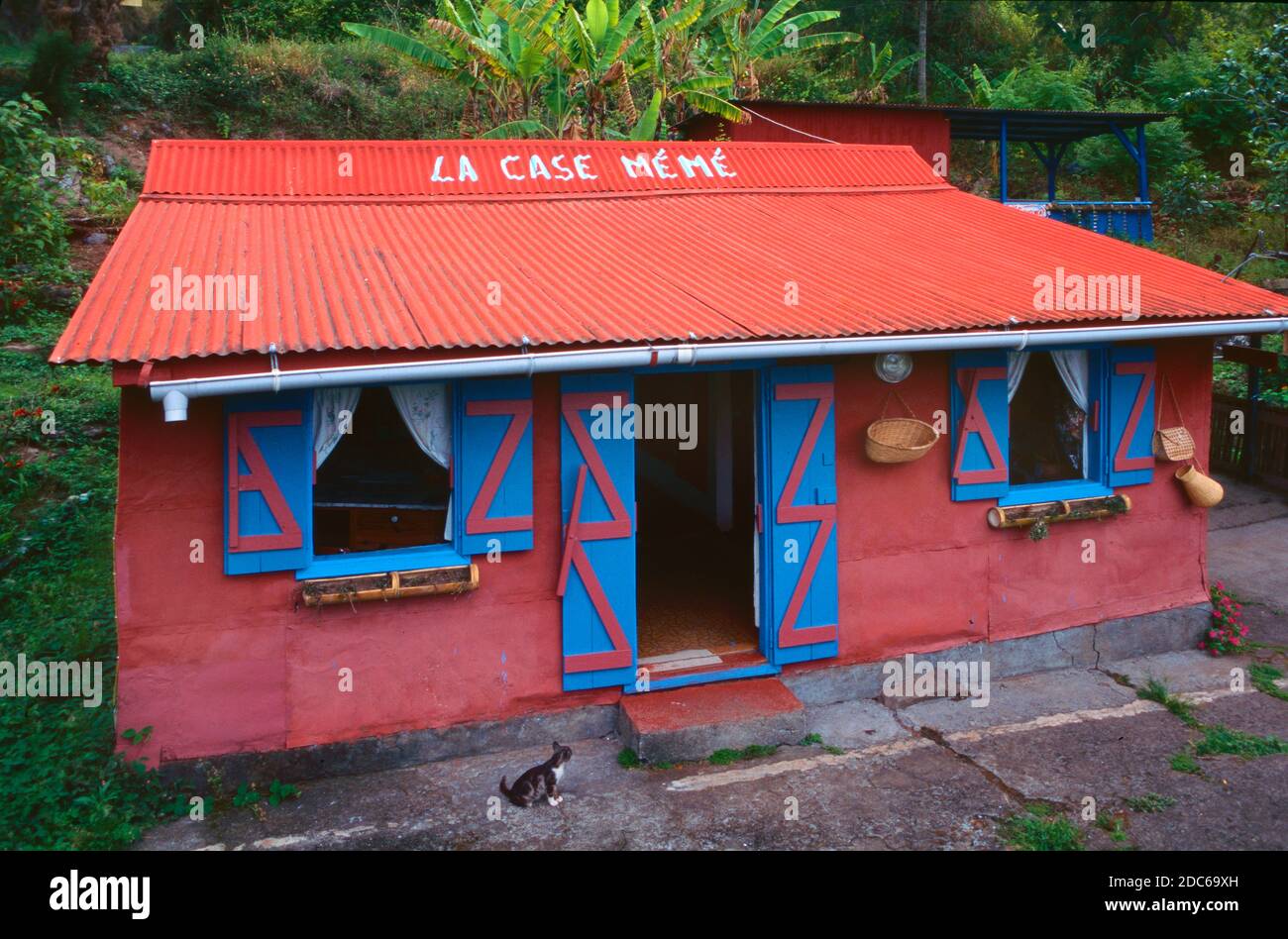 Case creole Banque de photographies et d’images à haute résolution - Alamy