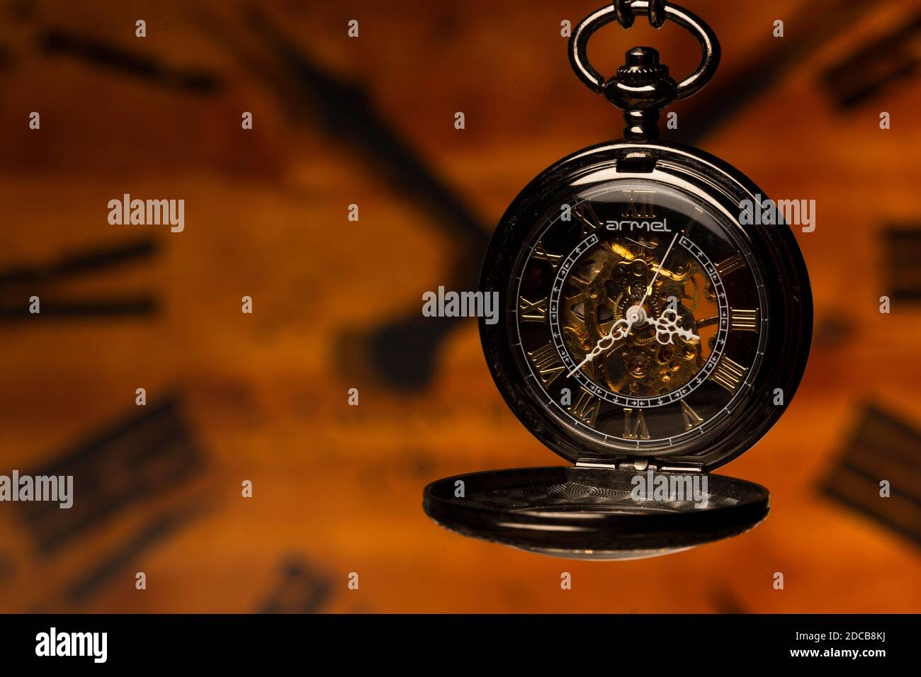 Time clock tempus fugit Banque de photographies et d’images à haute ...