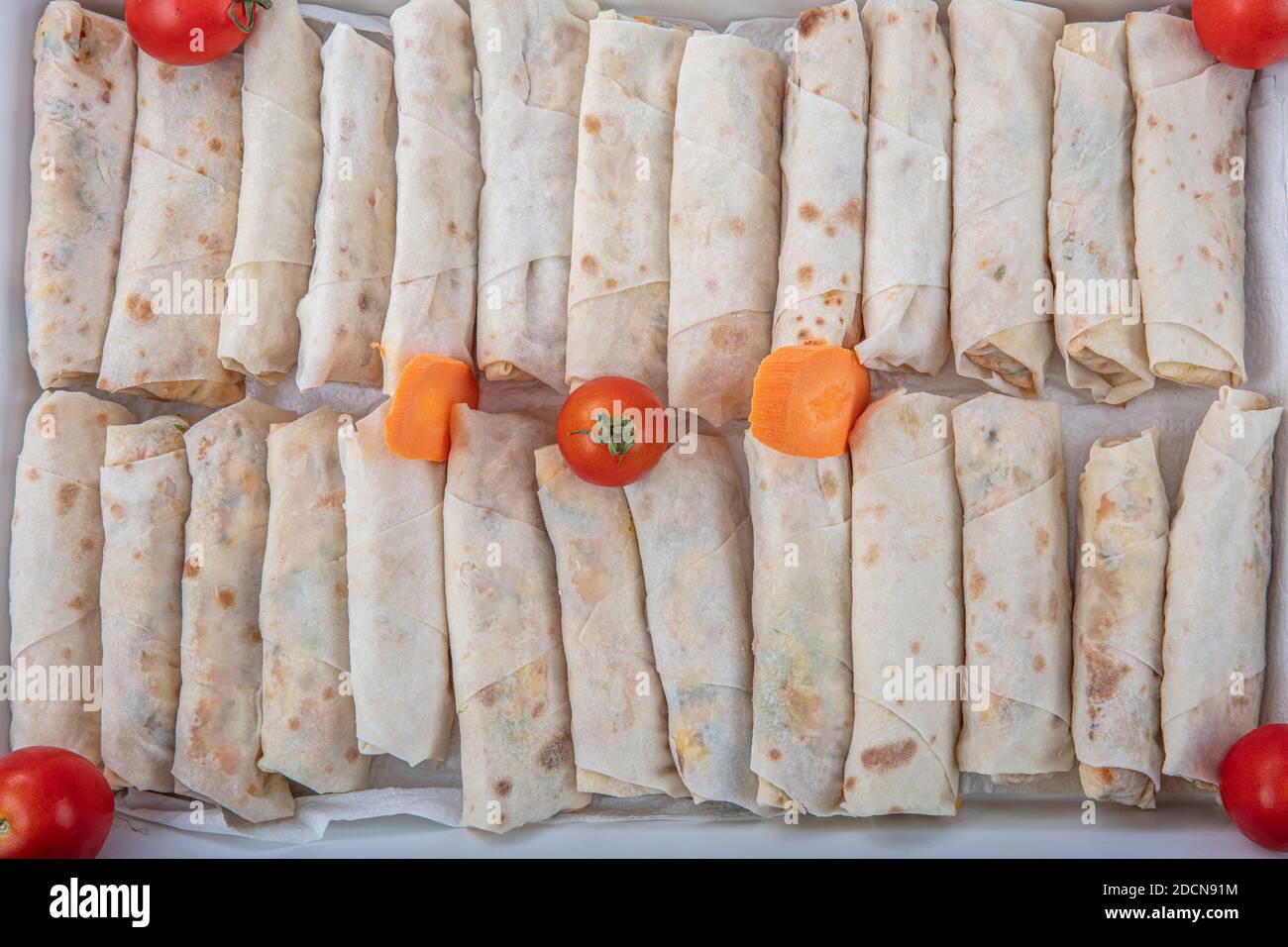 Hors-d'œuvre de cuisine turque ; hors-d'œuvre de poisson borek. Nom ...