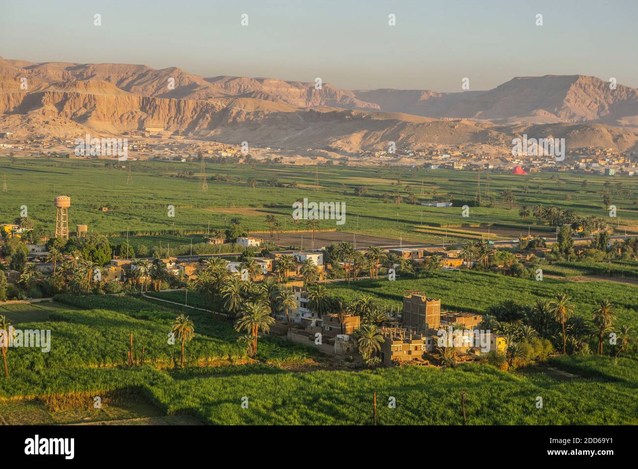 Deir el de bahari Banque de photographies et d’images à haute ...