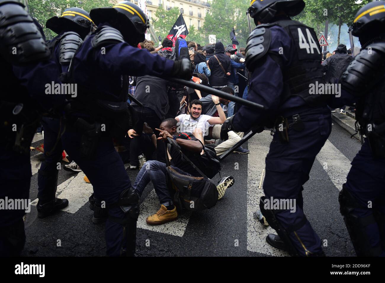 Crs police matraque Banque de photographies et d’images à haute ...