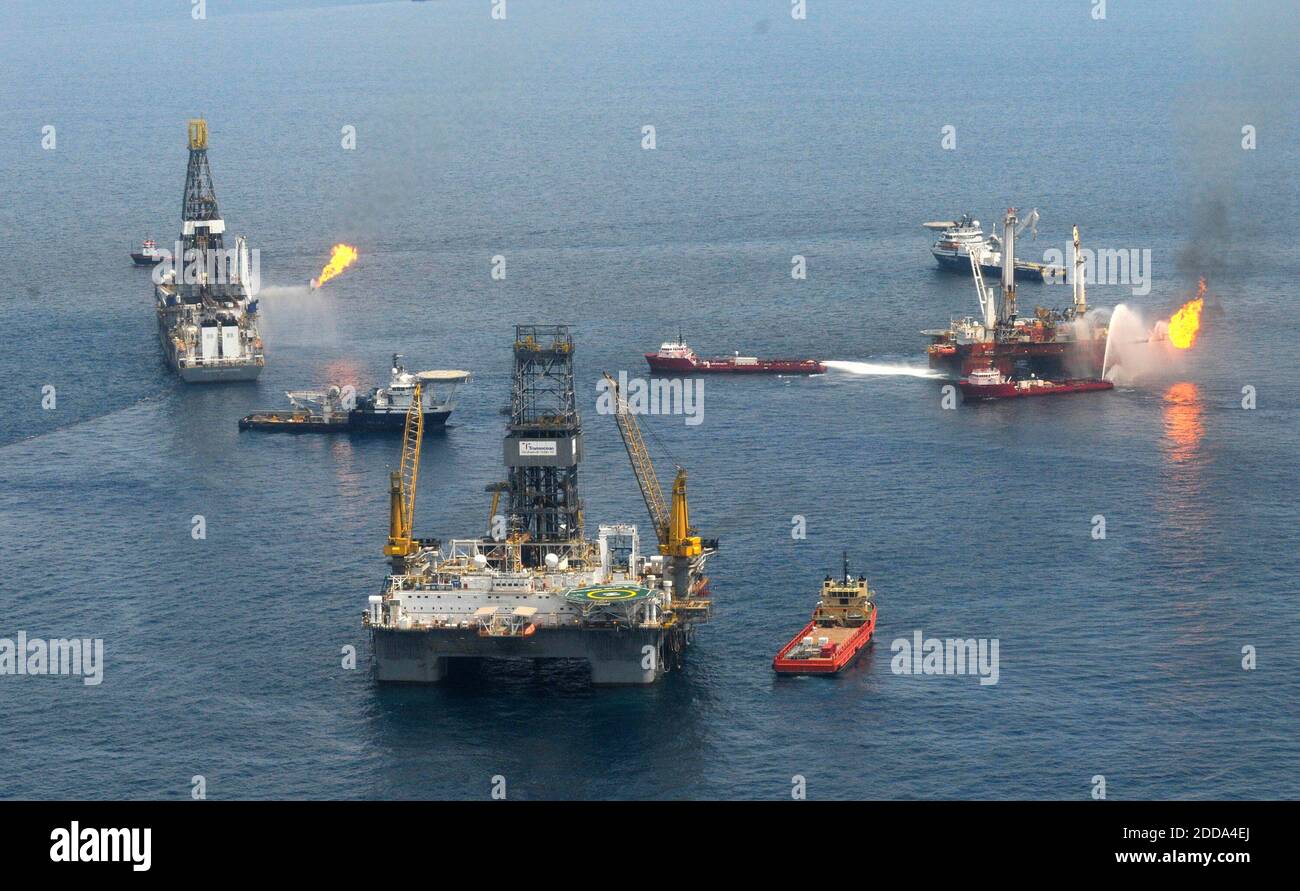 Discoverer enterprise Banque de photographies et d’images à haute ...