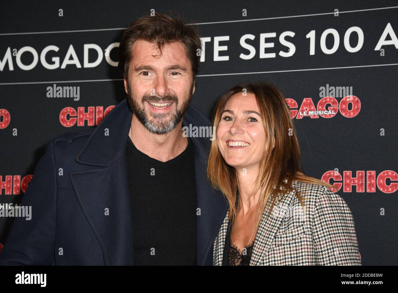 Eric Jeanjean et son épouse arrivent à la première de Chicago la ...