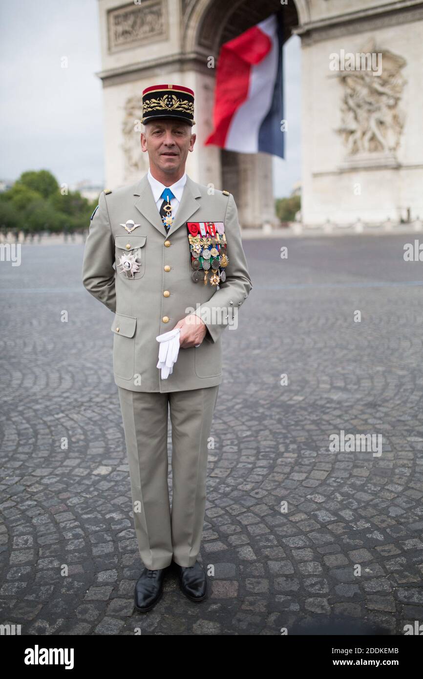 Le chef d'état-major des armées françaises, le général François ...