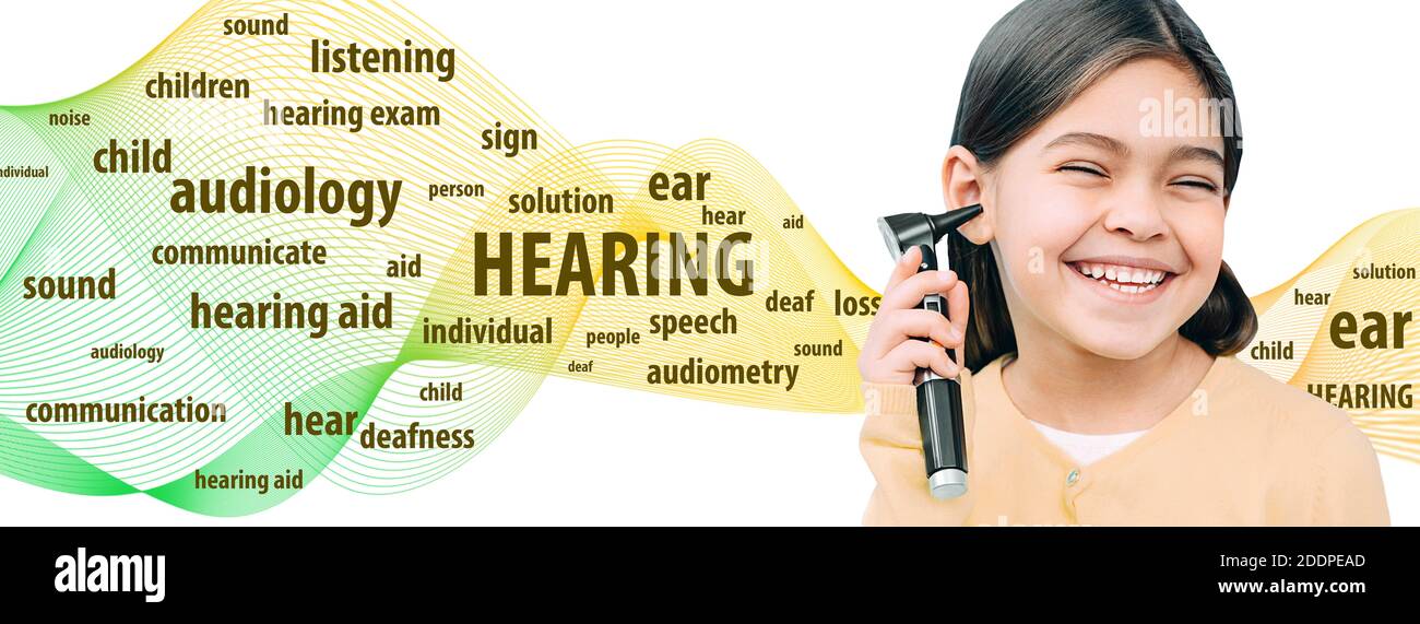 Oreille otoscope fille Banque de photographies et d’images à haute ...