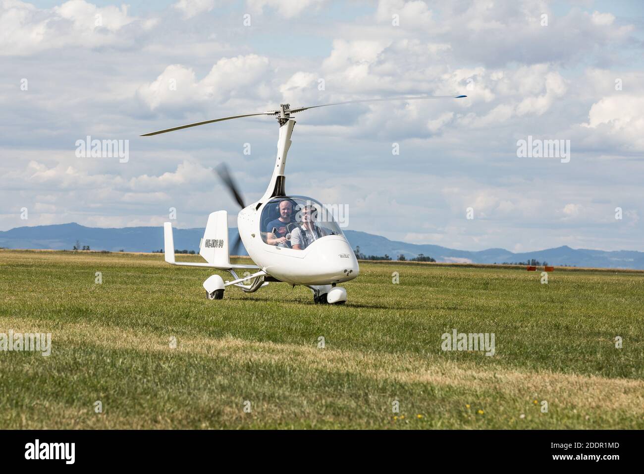 Autogire deux places Banque de photographies et d’images à haute ...