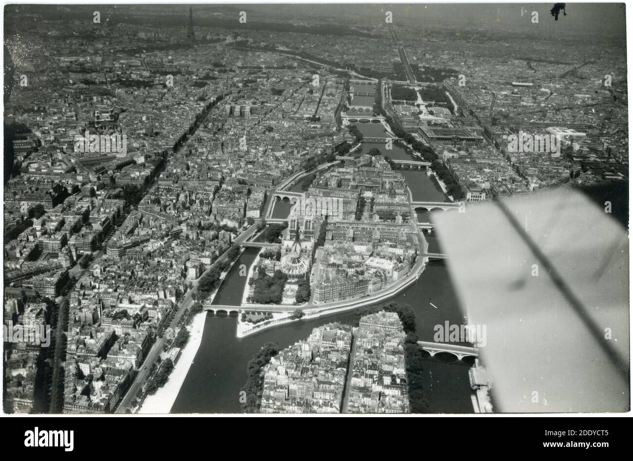 Paris des années 1930 Banque de photographies et d’images à haute ...