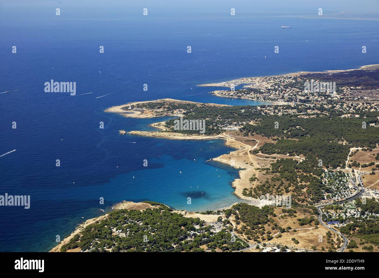 Martigues aerial view Banque de photographies et d’images à haute résolution - Alamy