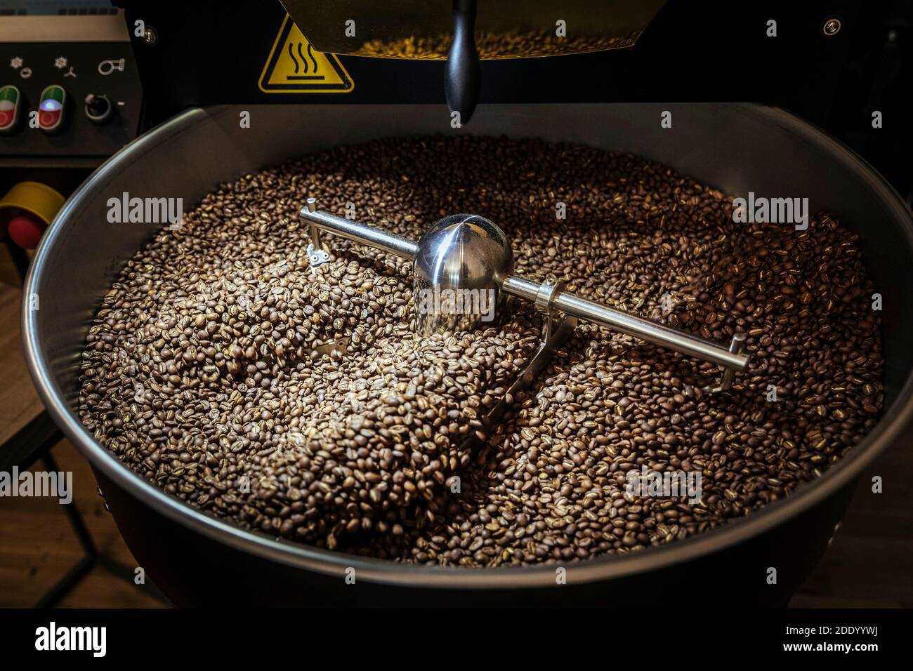 Torréfaction du café Banque de photographies et d’images à haute ...