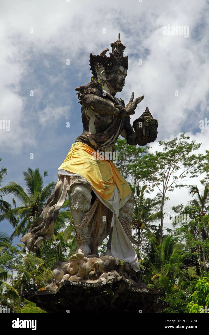 Indra god statue Banque de photographies et d’images à haute résolution ...